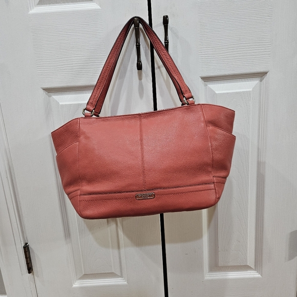 Coach | Bags | Coach Park Leather Carrie Tote In Color Corral Silver ...